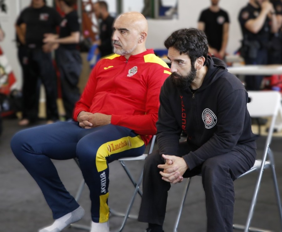 Tomás Ramos – KRAV MAGA CANTABRIA: DEFENSA PERSONAL Y COMBATE CUERPO A ...